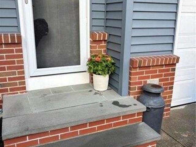house with 3 bedroom, Warwick RI ES105205835