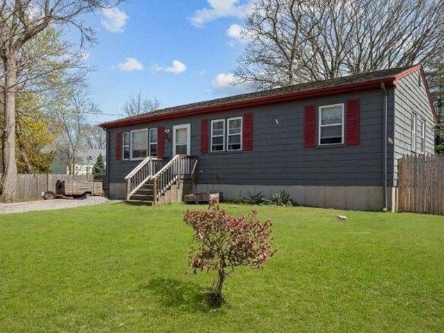 house with 3 bedroom, Warwick RI ES102959486