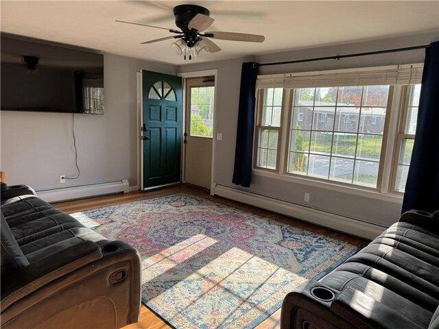 house with 3 bedroom, Warwick RI ES103020180