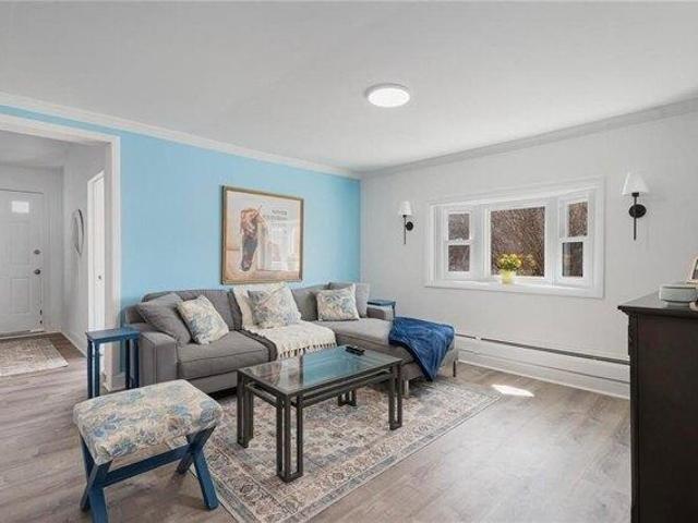 house with 3 bedroom, Warwick RI ES103020193