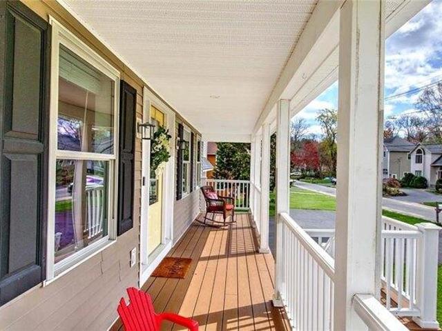house with 3 bedroom, Warwick RI ES103037143