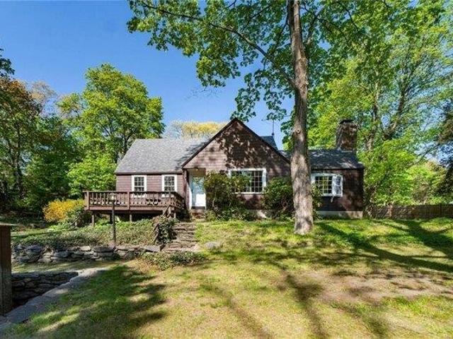 house with 3 bedroom, Warwick RI ES103033327
