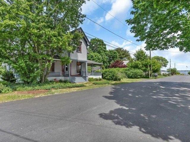 house with 3 bedroom, Warwick RI ES103074746