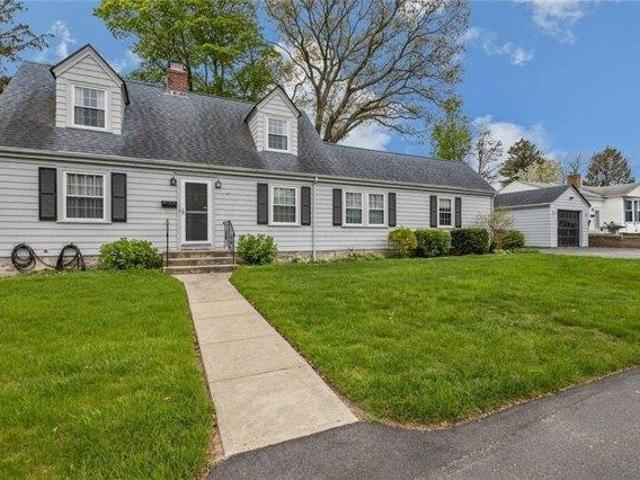 house with 3 bedroom, Warwick RI ES103101986