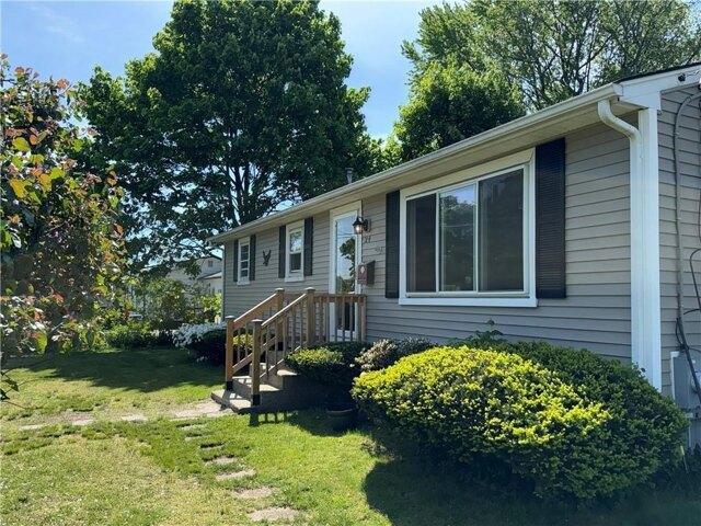 house with 3 bedroom, Warwick RI ES103184519