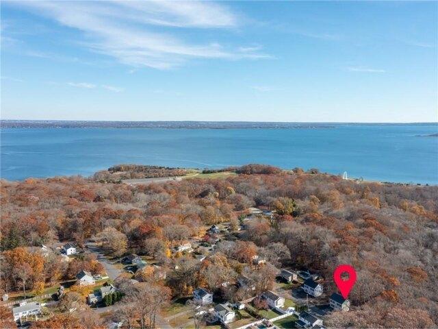 house with 3 bedroom, Warwick RI ES103439959
