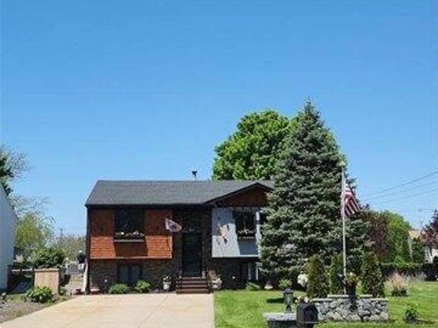 house with 3 bedroom, Warwick RI ES103442782