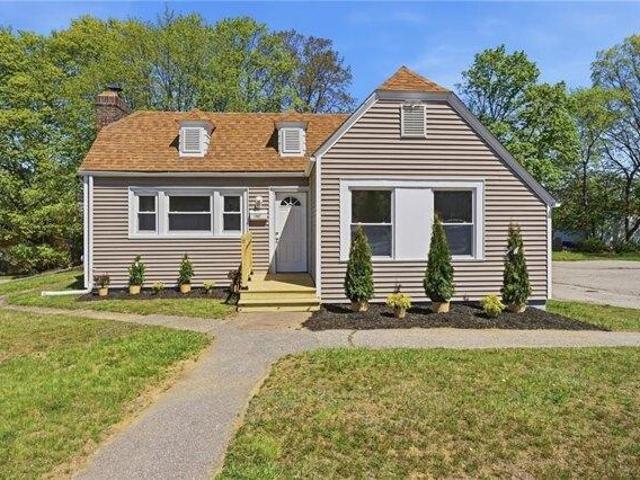 house with 3 bedroom, Warwick RI ES103496134