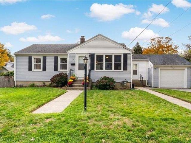 house with 3 bedroom, Warwick RI ES103497469