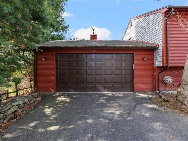 house with 3 bedroom, Warwick RI ES103497875
