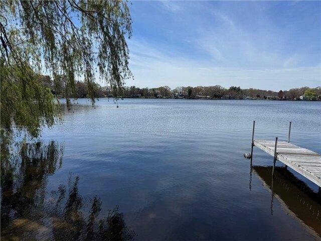 house with 3 bedroom, Warwick RI ES103498163