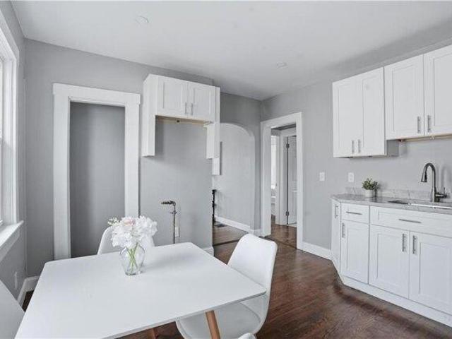 house with 3 bedroom, Warwick RI ES103851477