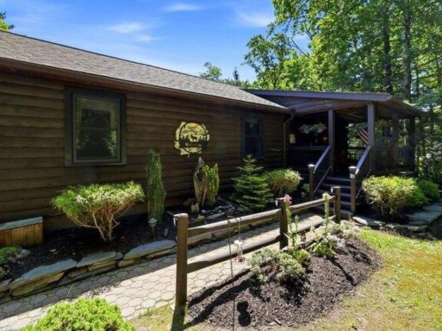 house with 3 bedroom, Ware MA DS103222097