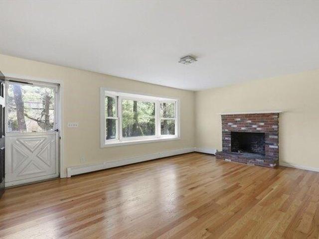 house with 3 bedroom, Wareham MA DS103249899