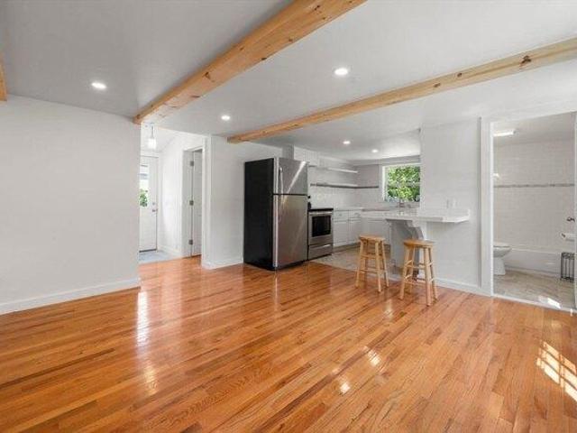 house with 3 bedroom, Wareham MA ES105231406