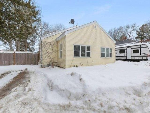 house with 3 bedroom, Wareham MA ES102824086