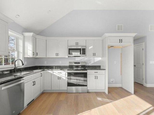 house with 3 bedroom, Wareham MA ES103885513