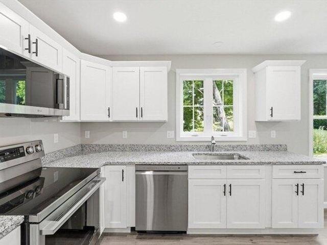 house with 3 bedroom, Warren MA ES105041784