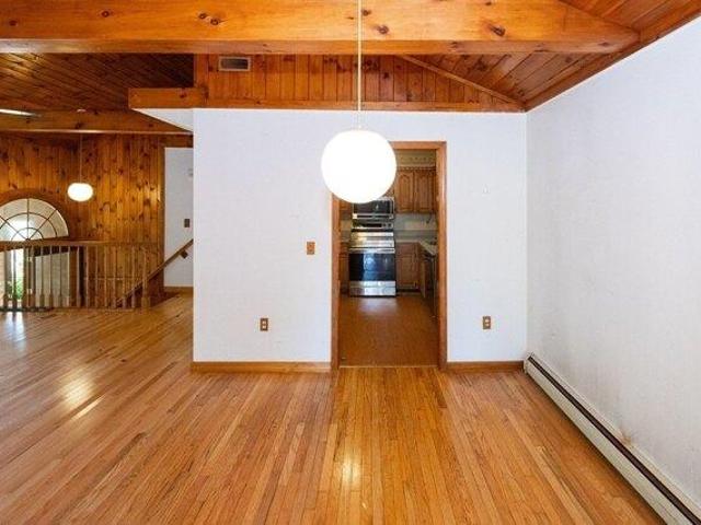 house with 3 bedroom, Warren MA ES105059197