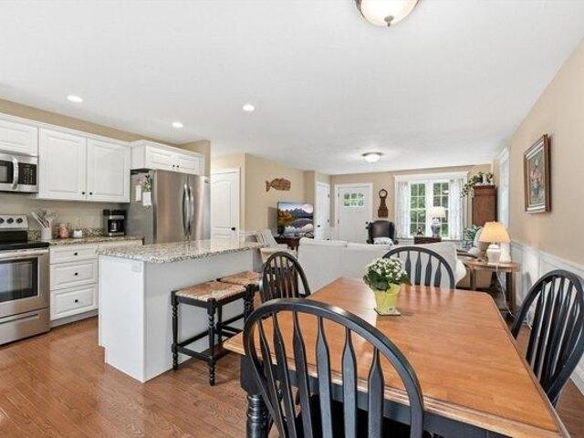 house with 3 bedroom, Warren MA ES105108809