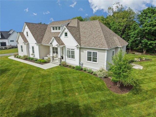 house with 3 bedroom, Warren RI ES102959522
