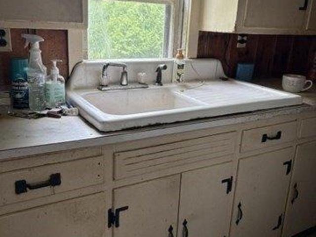house with 3 bedroom, Warren RI ES103848891