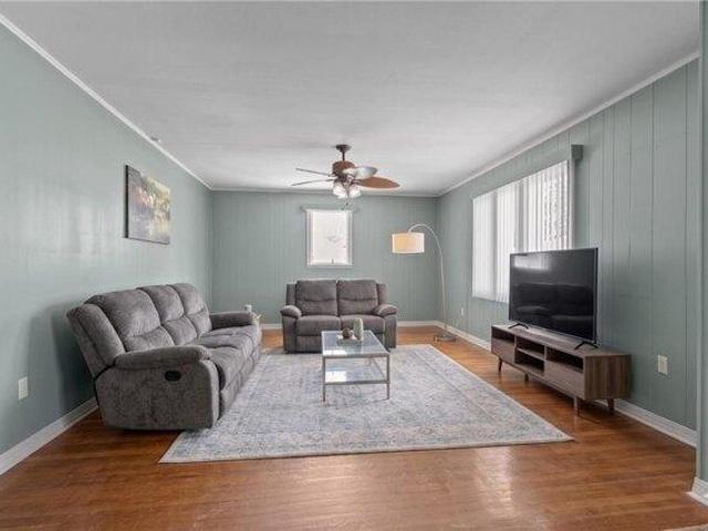 house with 3 bedroom, Warren RI ES103249842