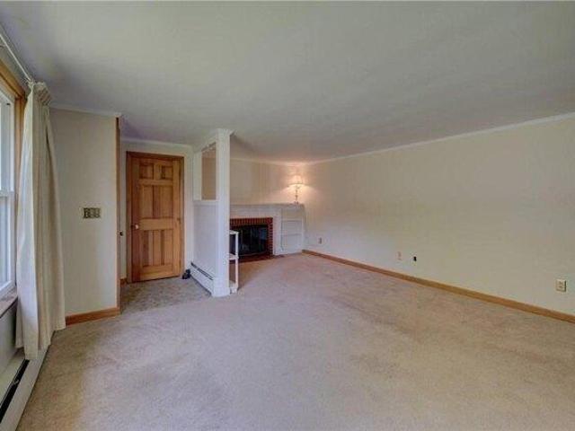 house with 3 bedroom, Warren RI ES104808720