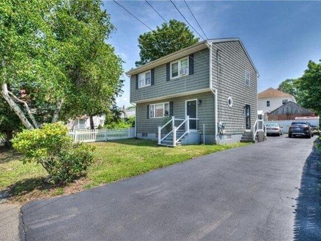house with 3 bedroom, Warren RI ES104836189