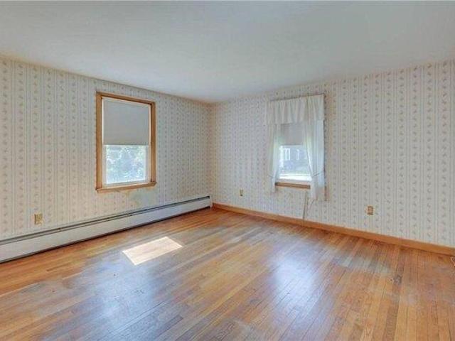 house with 3 bedroom, Warren RI ES105093834