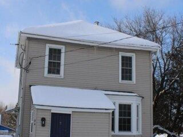 house with 3 bedroom, Washburn ME DS102592783