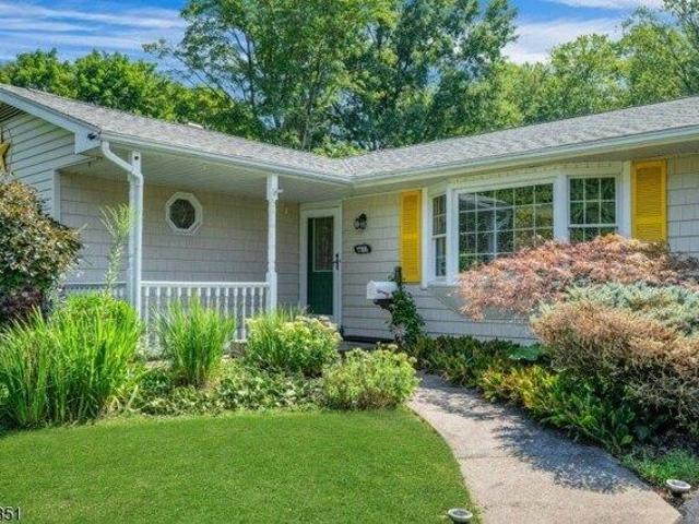 house with 3 bedroom, Washington Township NJ ES105174298