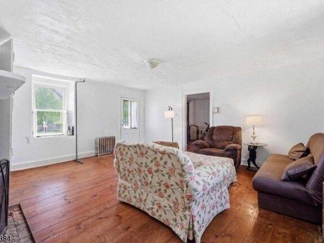 house with 3 bedroom, Washington Township NJ ES105175259