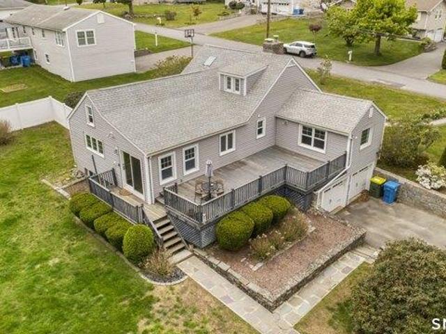 house with 3 bedroom, Waterbury CT DLS102824910
