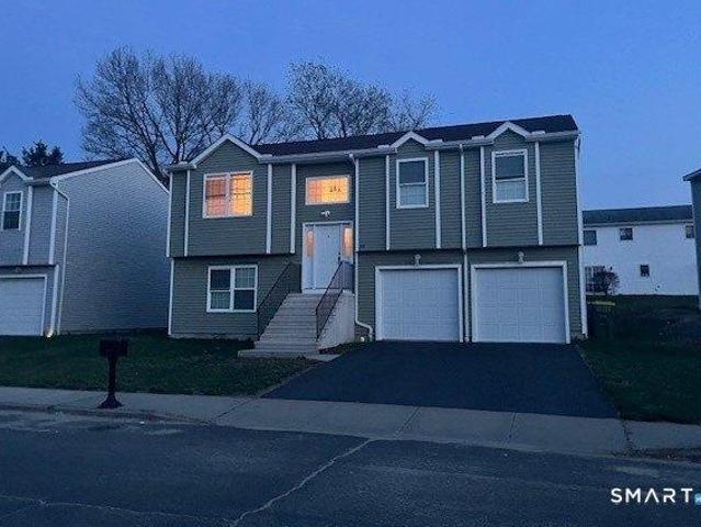 house with 3 bedroom, Waterbury CT DLS102826452