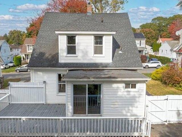 house with 3 bedroom, Waterbury CT DLS103070098