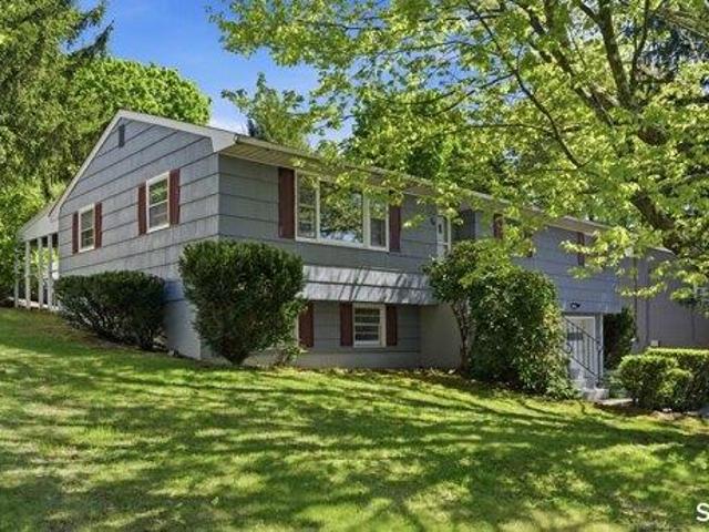 house with 3 bedroom, Waterbury CT DLS103099362