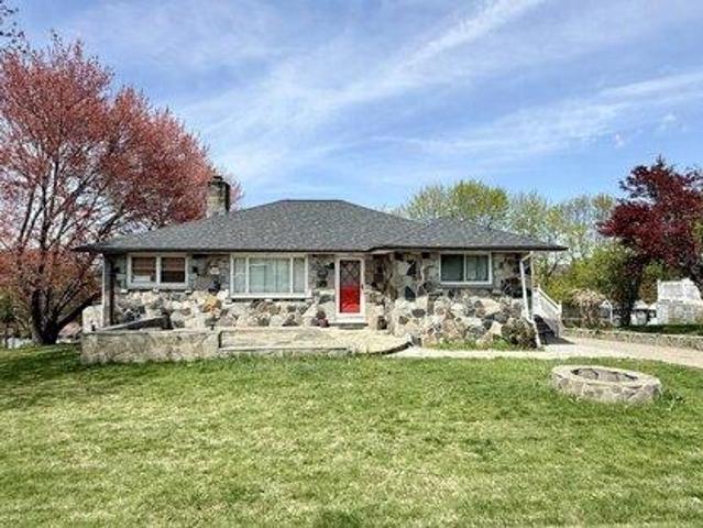 house with 3 bedroom, Waterbury CT DLS103100238
