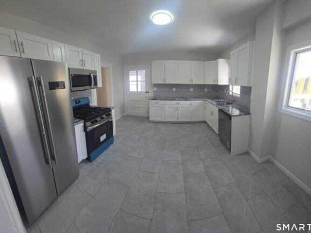 house with 3 bedroom, Waterbury CT DS101749249