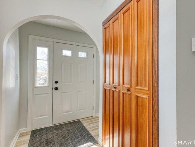 house with 3 bedroom, Waterbury CT DS101897963