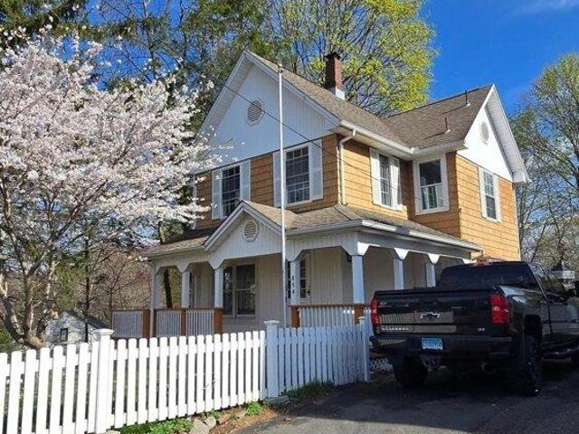 house with 3 bedroom, Waterbury CT DS102027396