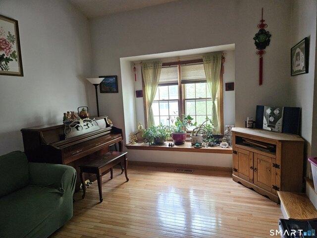 house with 3 bedroom, Waterbury CT DS102155598