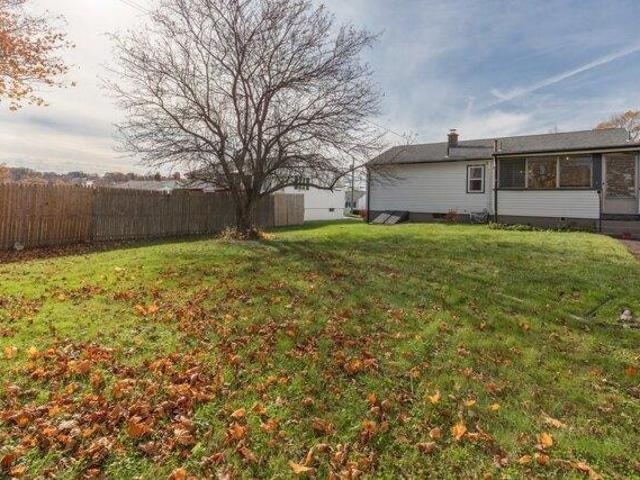 house with 3 bedroom, Waterbury CT DS102254497