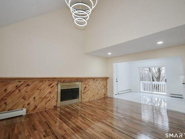 house with 3 bedroom, Waterbury CT DS102254173