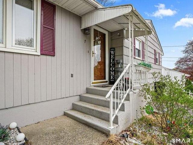 house with 3 bedroom, Waterbury CT DS102280243
