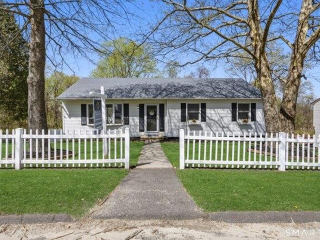 house with 3 bedroom, Waterbury CT DS102314506