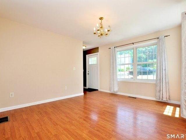 house with 3 bedroom, Waterbury CT DS103436807
