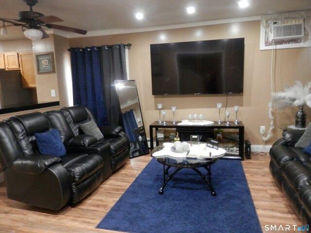 house with 3 bedroom, Waterbury CT DS104407649