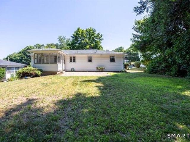 house with 3 bedroom, Waterbury CT DS104111759
