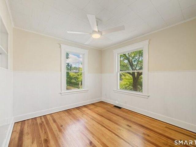 house with 3 bedroom, Waterbury CT DS104114851